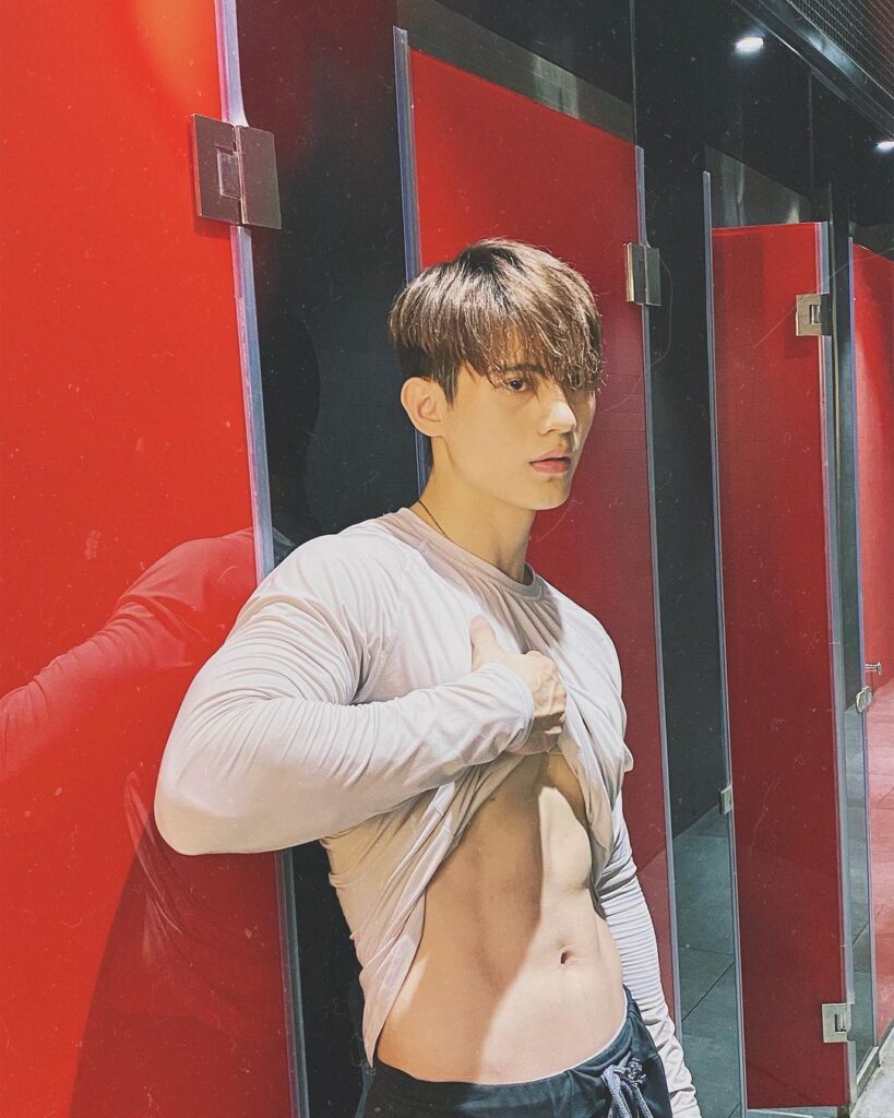 huy hoang หนุ่มหล่อจากประเทศเวียดนามงานดีแบบเกินต้าน